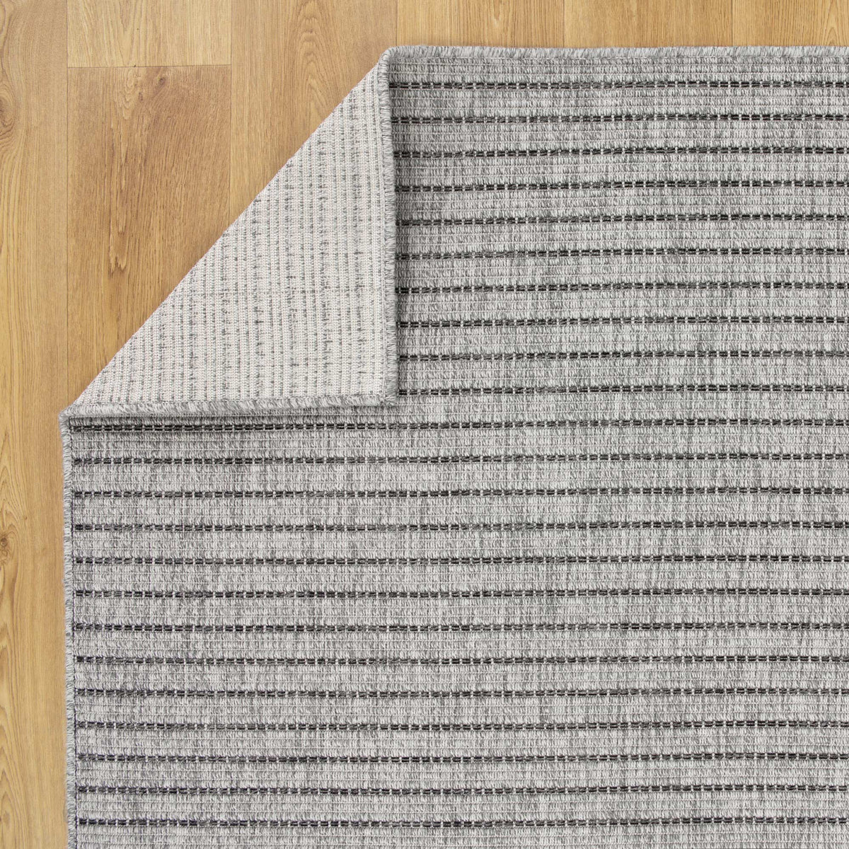 Lifestyle Texture in Oat Indoor/Outdoor Rug – RugsDirect
